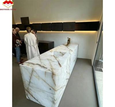 Cina Tavolo di marmo in onico trasparente per il pranzo di lusso in vendita