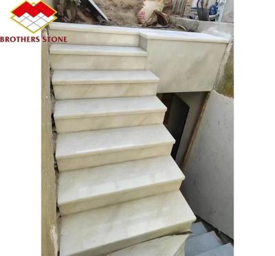 China Modern Royal White Onyx Honed Marble Sheet Cut-to-Size Graphic Design Solution for Wall Panel and Dining Table Set for sale