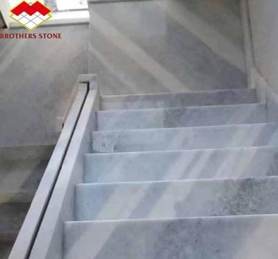 Cina Migliora il tuo salone delle scale con 20 mm di blu ghiaccio onicso di pietra rivestimento e retroilluminazione in vendita