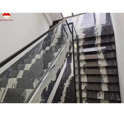 Cina Calcite Marmo Moderno Scala Disegno con lussuoso brasiliano Cosmico Nero Granito Slab in vendita