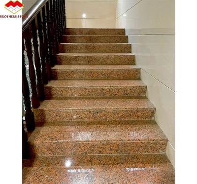 Cina G562 Granito rosso di pietra naturale lucidata antiscivolo Granito piastra per scala stile lusso in vendita