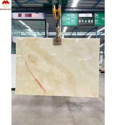 China Achtergrondverlichting Royal White Onyx Marble Slab voor aanpasbare tafel countertop en wandpaneel Te koop