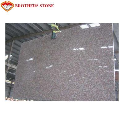 Cina Lastre popolari della pietra del granito G687, dimensione rosa di abitudine delle lastre del patio del granito della pesca in vendita