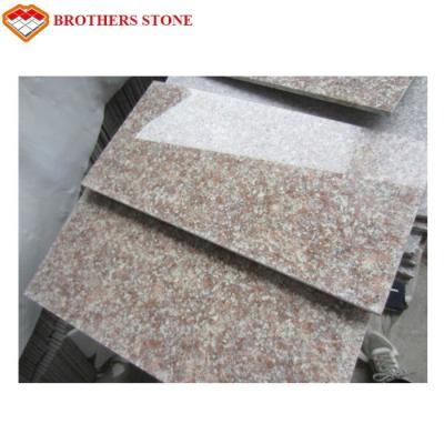 Cina Lastre popolari della pietra del granito G687, dimensione rosa di abitudine delle lastre del patio del granito della pesca in vendita