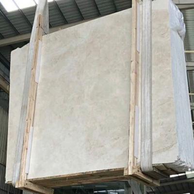 中国 多目的軽いベージュ大理石のタイル132.8 Mpaの圧縮特性 販売のため