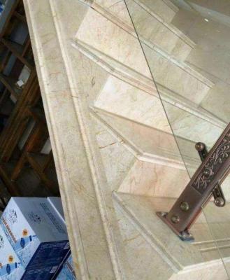 Cina Mattonelle della lastra della pietra del marmo su misura fabbrica di punto della pedata e di dimensione della Cina delle colonne montanti in vendita