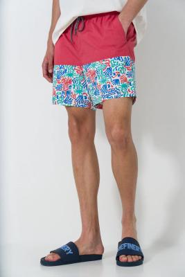 China Men's Colorblock Beach Shorts with Lightweight Fabric and Adjustable Waistband for sale