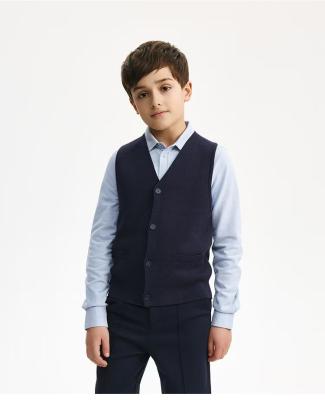 China Boys’ School Uniform Set with Long Sleeve Button-Up Shirt Classic Turn-Down Collar and Dark Straight-Leg Trousers for sale