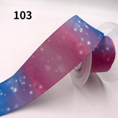 Cina nastro del raso del poliestere di effetto di pendenza di 50 delle yarde/pezzo del regalo materiali da imballaggio in vendita