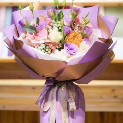China Gilt Flower Bouquet Wrapping Paper 58x58cm Flower Packaging Paper for sale
