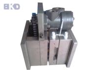 China Precision Cold Runner D2 PA66 Custom Plastic Injection Molding for sale