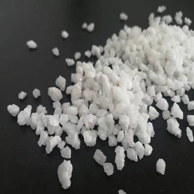 中国 9 モッシュ硬さ 高精度加工のための白色溶融アルミナ粉 販売のため