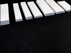 Alumina ceramic tiles can be used as ceramic wear liners