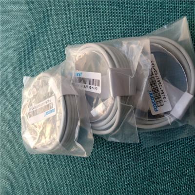 China 2M Mobile Phones Accessories Charger Cable USB MD819 E75 Foxconn 8ic for sale