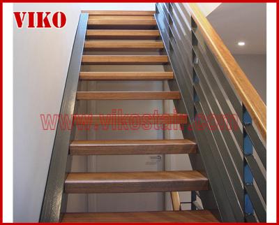 China Wrought Iron Staircase VK73S  Wrought Iron Handrail Tread Beech ,Railing tempered glass, Handrail b eech Stringer,carbon for sale