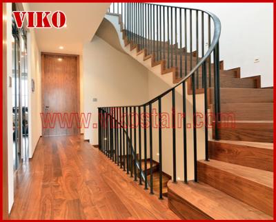 China Wrought Iron Staircase VK85S  Wrought Iron Handrail Tread Beech ,Railing tempered glass, Handrail b eech Stringer,carbon for sale