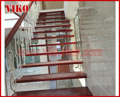 China Wrought Iron Staircase VK100S  Wrought Iron Handrail Tread Beech,Railing tempered glass, Handrail b eech Stringer,carbon for sale