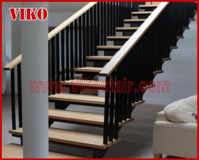 China Wrought Iron Staircase VK103S  Wrought Iron Handrail Tread Beech,Railing tempered glass, Handrail b eech Stringer,carbon for sale