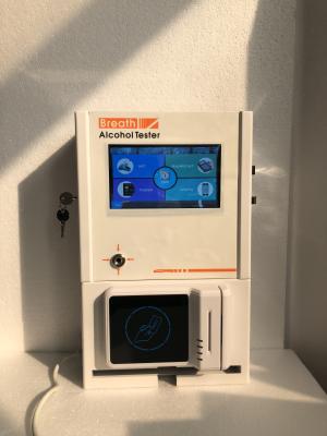 Cina Sensore dell'alcool di AC110V 0,400% BAC Fuel Cell Breathalyzers Restaurant Fuel Cell in vendita