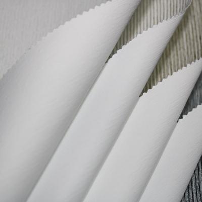 Cina Blackout 100% Polyester Roller Blinds Screen Fabric Roller Blinds Fabric in vendita
