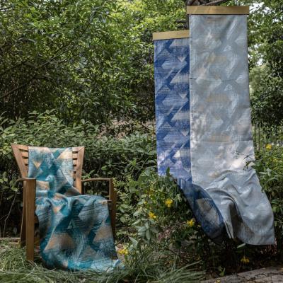 Cina European Classic Style High Grade Fabric Sun Shading Heat Insulation Blackout Curtain in vendita