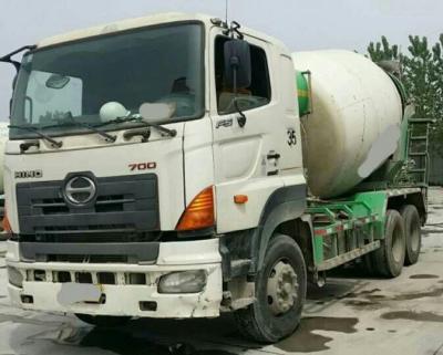 China Used concrete mixer truck ZOOMLION HINO Concrete Mixer Truck for sale