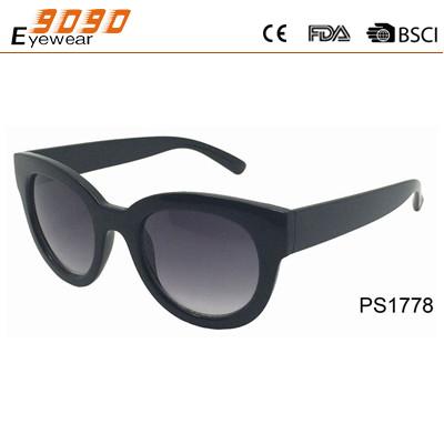 China Usiex  plastic  Sunglasses with Fashion Design, UV400 Protection for sale