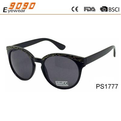 China Men's Sunglasses with Plastic Frame, UV 400 Protection Lens, for sale