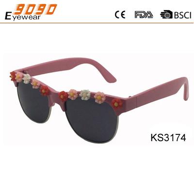 China Girls's Sunglasses with Plastic Frame, Flexible, Fashionable Design, for sale