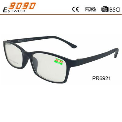 China Fashionable reading glasses with plastic frame ,suitable for men and women for sale