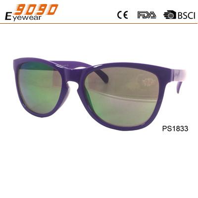 China Classic culling sunglasses, made of plastic frame , UV 400 protection lens for sale