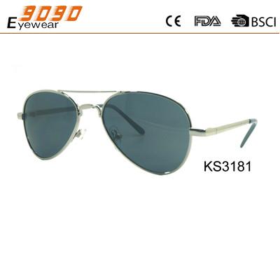 China Children's Sunglasses with metal Frame, Fashionable Design,UV 400 Protection Lens for sale