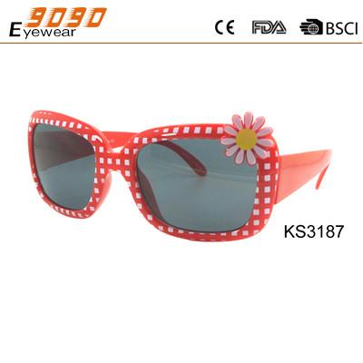 China 2017 venta caliente de las gafas de sol de la muchacha, capítulo rojo plástico con el girasol en venta