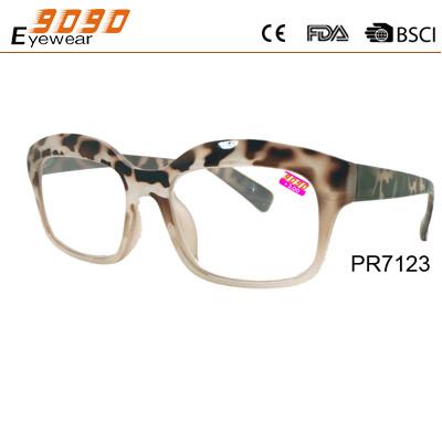 China Fashionable reading glasses,power range +1.0 to +4.00,made of plastic for sale