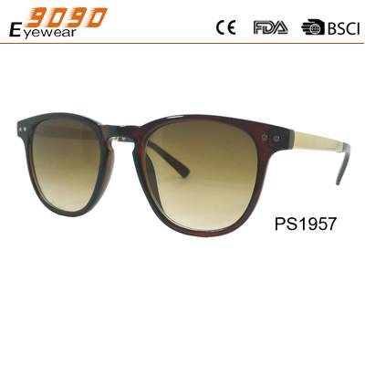 China Sunglasses in fashionable design,made of plastic ,suitable for men and women for sale