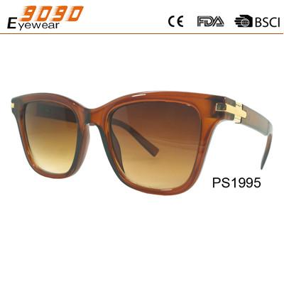 China 2017 hot sale style sunglasses with UV 400 protection lens ,made of plastic for sale