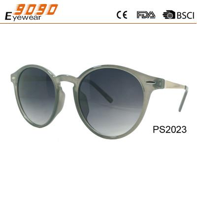 China 2017 hot sale style plastic sunglasses with UV 400 protection lens ,made of plastic for sale