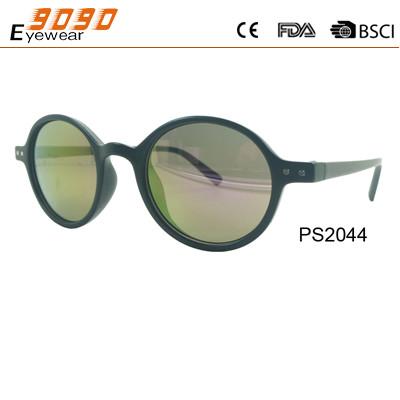 China Newest Style 2017 plastic Fashionable Sunglasses ,UV 400 Protection Lens for sale