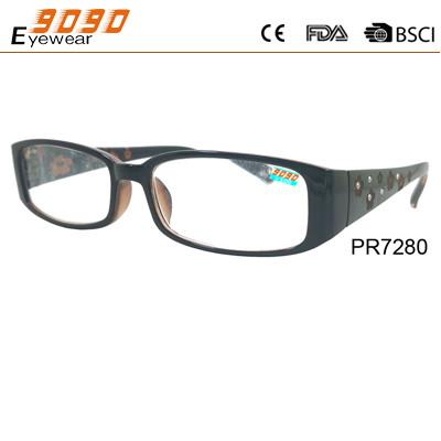 China Classic culling reading glasses with PC frame, suitable for men and women for sale