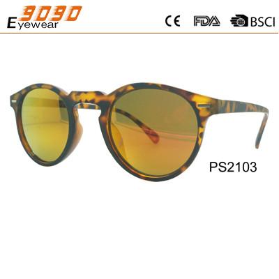 China 2017 gafas de sol redondas del estilo caliente de la venta con la lente ULTRAVIOLETA de 400 protecciones, hecha del plástico en venta