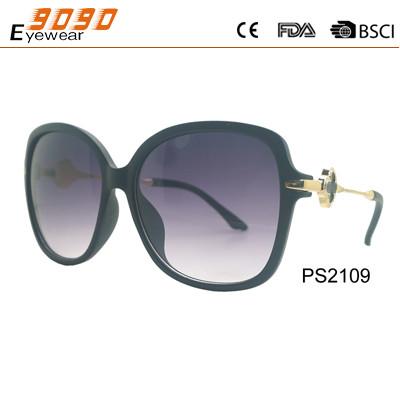 China gafas de sol de moda del temperamento retro de las mujeres, lente ULTRAVIOLETA de 400 protecciones en venta