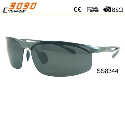 China Vidrios que montan profesionales que polarizan la bici de montaña que monta las gafas de sol de los deportes al aire libre en venta