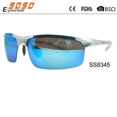 China Los vidrios de Sun polarizaron los vidrios de Sun del deporte al aire libre de los hombres de las gafas de sol para conducir la pesca en venta
