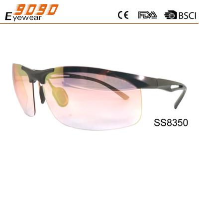 China La nueva moda del estilo se divierte las gafas de sol, hechas del plástico, lente ULTRAVIOLETA de 400 protecciones en venta