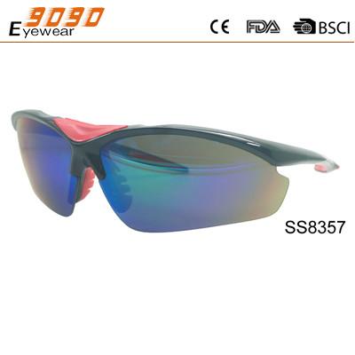 China Los vidrios de Sun polarizaron los vidrios de Sun del deporte al aire libre de los hombres para conducir la pesca en venta