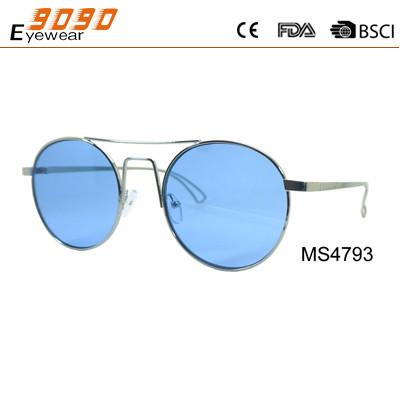 China La venta caliente duplicó las gafas de sol redondas azules del metal, lente de 400 protecciones, convenientes ULTRAVIOLETA para los hombres y las mujeres en venta