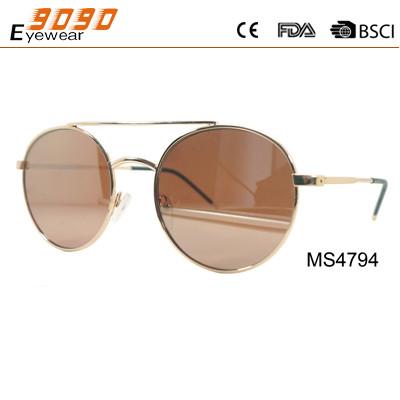 China Gafas de sol con el marco metálico duplicado, nuevo estilo de diseñador de moda, lente ULTRAVIOLETA de 400 protecciones en venta