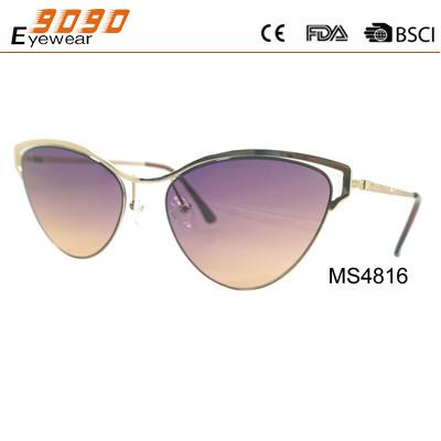 China Las gafas de sol de moda de las mujeres con el marco metálico, lente ULTRAVIOLETA de 400 protecciones en venta
