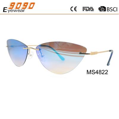 China Gafas de sol con el marco metálico, nuevo estilo de moda del diseño, lente ULTRAVIOLETA de 400 protecciones en venta