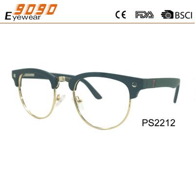 China Gafas de sol de moda plásticas del estilo los 2018 más nuevos, lente ULTRAVIOLETA de 400 protecciones en venta